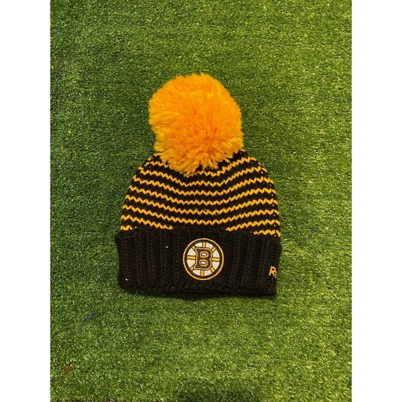 Reebok | Accessories | Boston Bruins Stocking Hat Cap Winter Pom Reebok ...